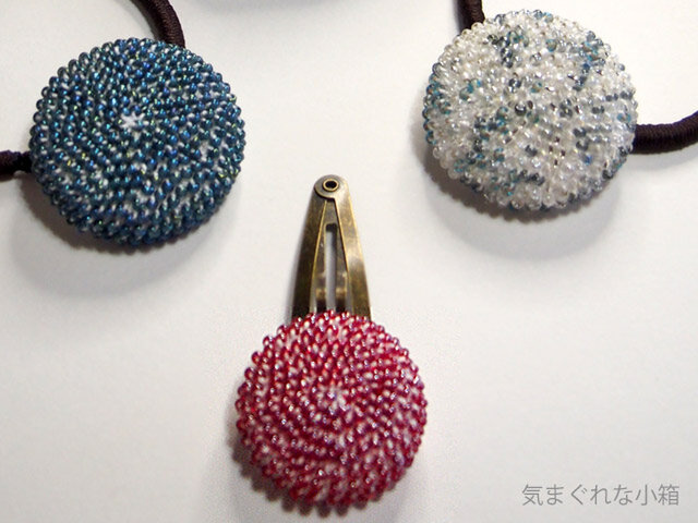 【SALE】編みグラニーブローチセット② | iichi 日々の暮らしを心地よくするハンドメイドやアンティークのマーケットプレイス