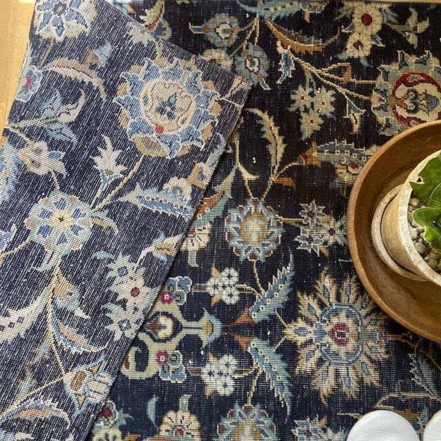 トルコヴィンテージラグ 藍色 63.5×117 ボタニカル柄 マット | iichi ハンドメイド・アンティーク・食品・ギフト・手作り