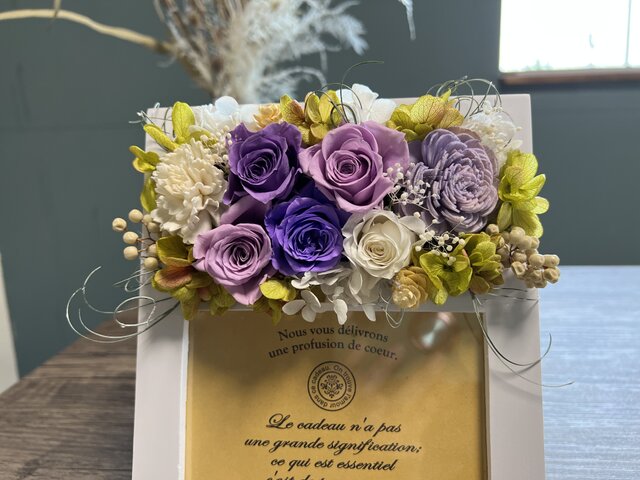 プリザーブドフラワーのフォトフレーム ラベンダー クリアケース入り | iichi ハンドメイド・アンティーク・食品・ギフト・手作り