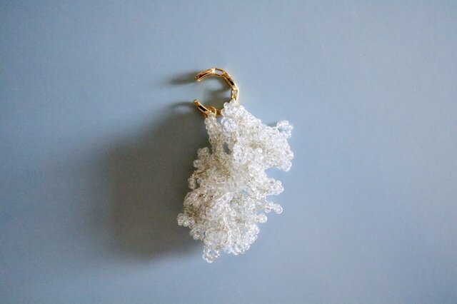 fly me to the moon , ear cuff | iichi ハンドメイド・アンティーク・食品・ギフト・手作り