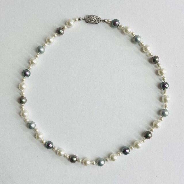 ガラスパールオールノットネックレス/4x8mm約45cm/ブルーxピーコックmix/made in japan | iichi 日々の暮らしを心地よくするハンドメイドやアンティークのマーケットプレイス
