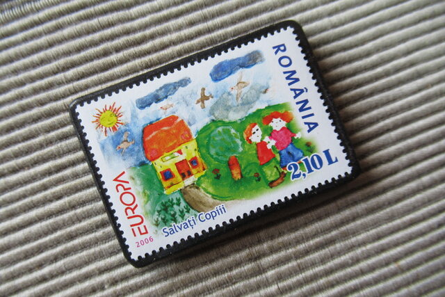 ルーマニア「融和」切手ブローチ 8776 | iichi ハンドメイド・アンティーク・食品・ギフト・手作り