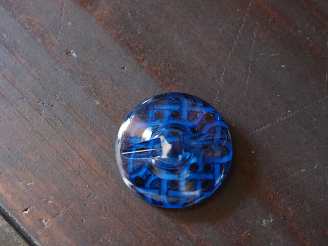 裏穴 25mm ボタン1個 | iichi ハンドメイド・アンティーク・食品・ギフト・手作り