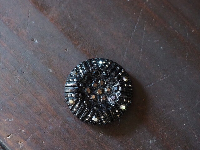 裏穴 25mm ボタン1個 | iichi ハンドメイド・アンティーク・食品・ギフト・手作り