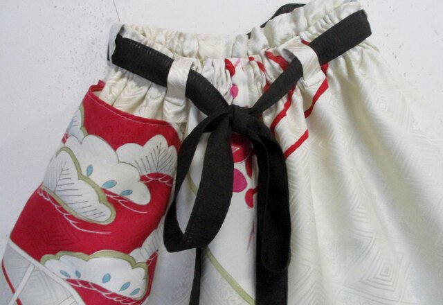 7278 花柄の着物で作ったキュロットスカート ＃送料無料 | iichi ハンドメイド・アンティーク・食品・ギフト・手作り