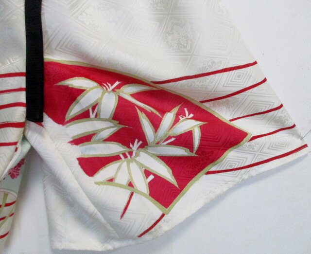 7278 花柄の着物で作ったキュロットスカート ＃送料無料 | iichi ハンドメイド・アンティーク・食品・ギフト・手作り