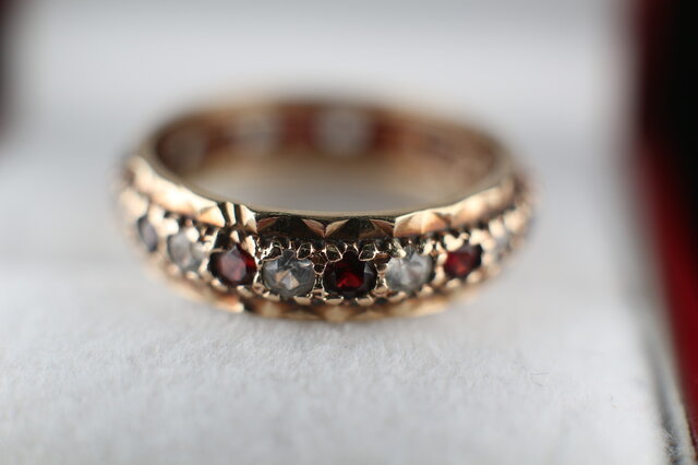 英国 ゴールド ビンテージ ヴィンテージ 指輪 リング ガーネット 純金率 375 ジュエリー レディース J122 | iichi ハンドメイド・アンティーク・食品・ギフト・手作り