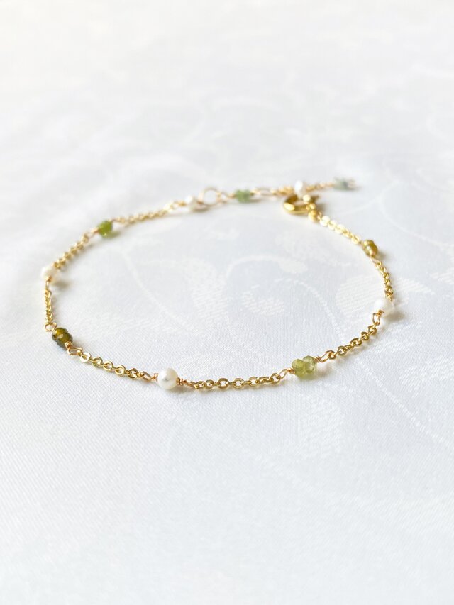 グリーントルマリンと淡水真珠のブレスレット ac/323 | iichi - ハンドメイド・アンティーク・食品・ギフト・手作り