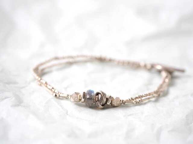 シルバー "ダブル" ブレスレット -ラブラドライト- | iichi ハンドメイド・アンティーク・食品・ギフト・手作り