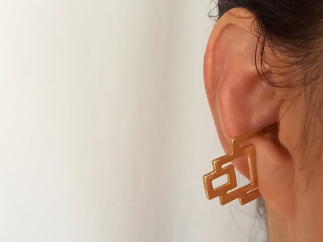 真鍮 アレンジ イヤーカフ j 3way | iichi ハンドメイド・アンティーク・食品・ギフト・手作り