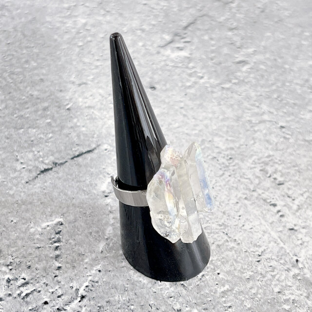 つらら水晶リング 天然石リング ステンレス304 | iichi 日々の暮らしを心地よくするハンドメイドやアンティークのマーケットプレイス