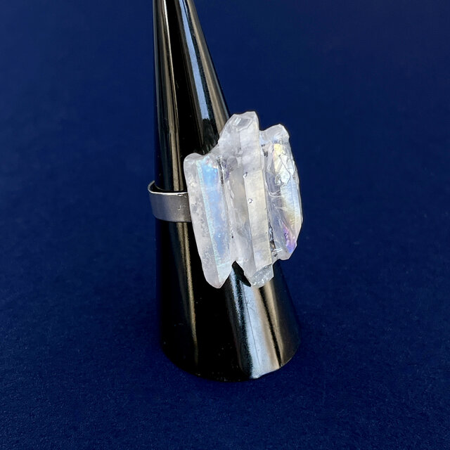 つらら水晶リング 天然石リング ステンレス304 | iichi 日々の暮らしを心地よくするハンドメイドやアンティークのマーケットプレイス