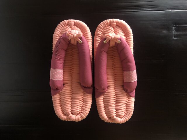 No.181【FLIP TEE FLOP】24cm《PLUS+》上質なJonoJonoを使った布ぞうり 布草履 ピンク リボン | iichi ハンドメイド・アンティーク・食品・ギフト・手作り