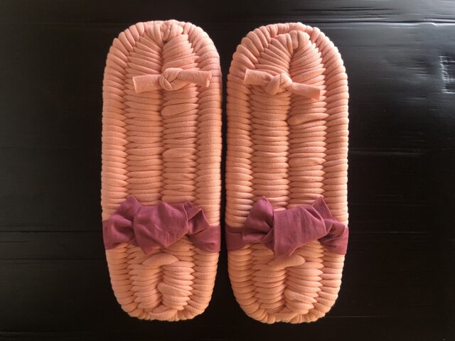 No.181【FLIP TEE FLOP】24cm《PLUS+》上質なJonoJonoを使った布ぞうり 布草履 ピンク リボン | iichi ハンドメイド・アンティーク・食品・ギフト・手作り