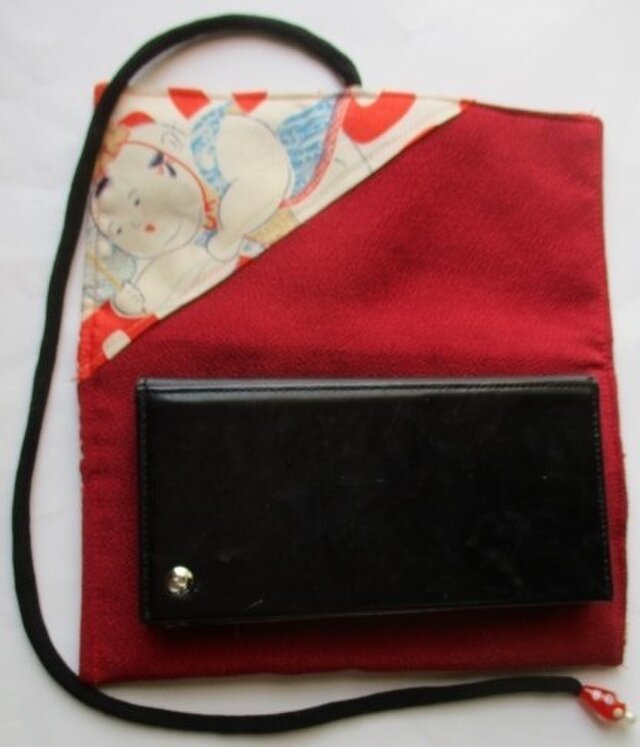 7290 縮緬の着物と羽織裏で作った和風財布・ポーチ ＃送料無料 | iichi 日々の暮らしを心地よくするハンドメイドやアンティークのマーケットプレイス