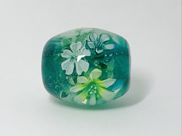 プロムナード（ロマネスクグリーン）No.140 | iichi 日々の暮らしを心地よくするハンドメイドやアンティークのマーケットプレイス