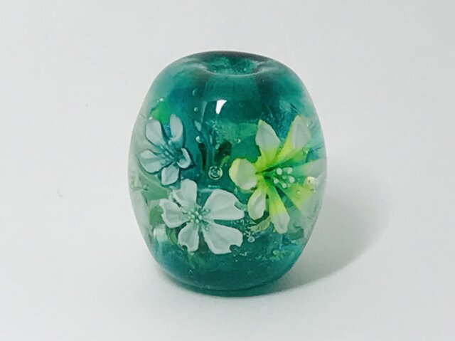 プロムナード（ロマネスクグリーン）No.140 | iichi 日々の暮らしを心地よくするハンドメイドやアンティークのマーケットプレイス