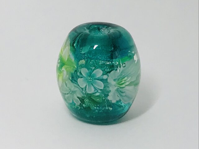 プロムナード（ロマネスクグリーン）No.140 | iichi 日々の暮らしを心地よくするハンドメイドやアンティークのマーケットプレイス