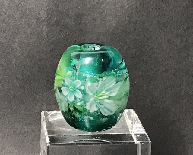 プロムナード（ロマネスクグリーン）No.140 | iichi 日々の暮らしを心地よくするハンドメイドやアンティークのマーケットプレイス