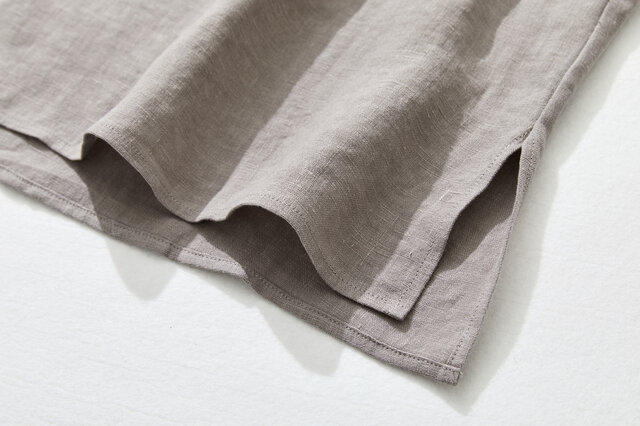 品よくきこなせるリネンブラウス フレンチスリーブトップス グレー 230801-3 | iichi 日々の暮らしを心地よくするハンドメイドやアンティークのマーケットプレイス