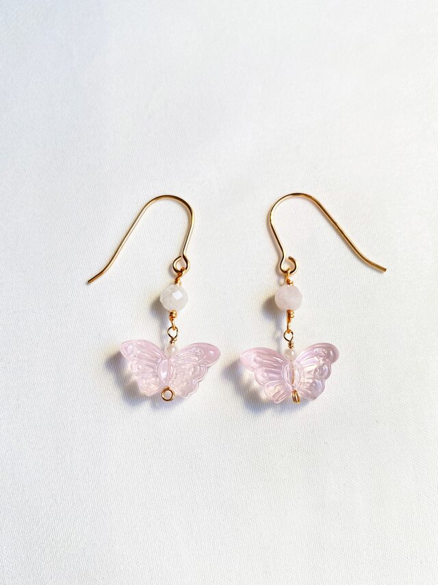 14kgf « rococo » モルガナイトと蝶のピアス 桜ピンク ac/779 | iichi ハンドメイド・アンティーク・食品・ギフト・手作り