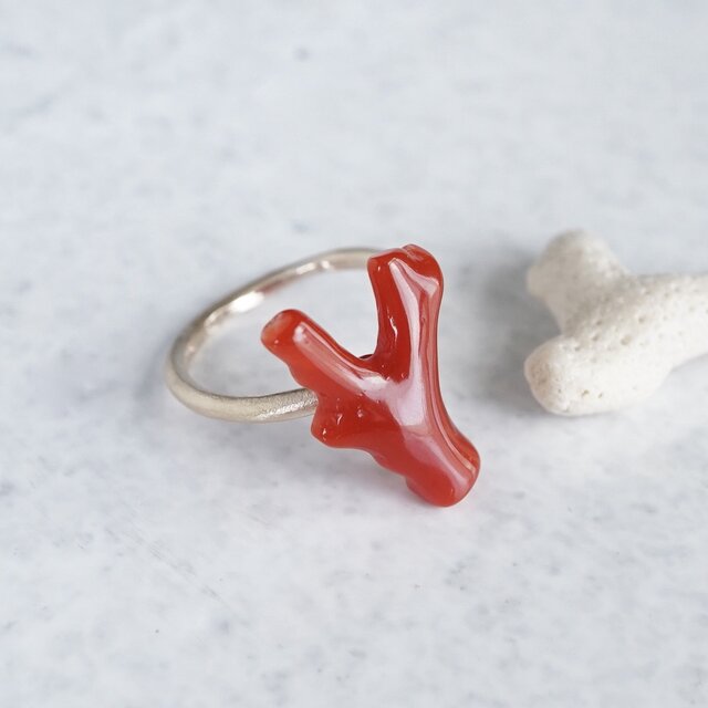 Coral branch ring [OP746K10] | iichi 日々の暮らしを心地よくするハンドメイドやアンティークのマーケットプレイス