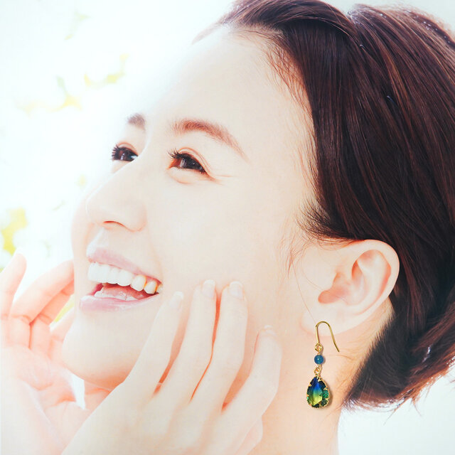 しずくピアス＊Ocean Blue | iichi ハンドメイド・アンティーク・食品・ギフト・手作り