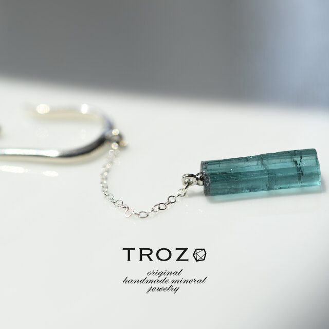 【026 Tourmalin Fest】 アフガニスタン産 トルマリン 鉱物原石 SV925 イヤーカフ (No.3290) | iichi 日々の暮らしを心地よくするハンドメイドや ...