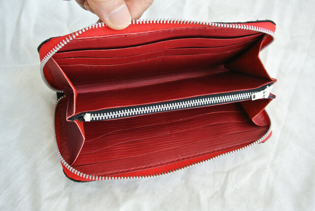 うさぎスカル（UR-1),ウロコ革のロングジッパーウォレット。 | iichi ハンドメイド・アンティーク・食品・ギフト・手作り