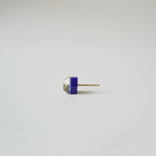 K10YG 天然石ピアス【Rutile×Lapis Lazuli 】 | iichi 日々の暮らしを心地よくするハンドメイドやアンティークのマーケットプレイス