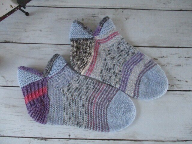 冷え取りソックス Opal Cotton KFS 187 アハツェン& KFS 215 コットンアクア | iichi 日々の暮らしを心地よくするハンドメイドやアンティークのマーケットプレイス