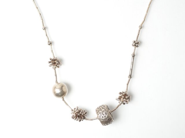 【bib】ネックレス silver950 | iichi 日々の暮らしを心地よくするハンドメイドやアンティークのマーケットプレイス
