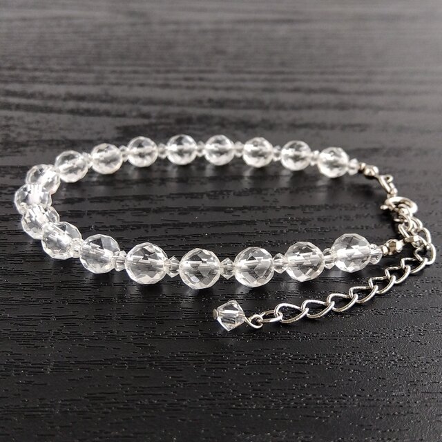 水晶 64面カット クリスタル ブレスレット 16 - 21 cm # 9 | iichi 日々の暮らしを心地よくするハンドメイドやアンティークのマーケットプレイス