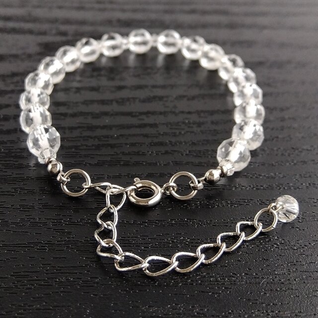 水晶 64面カット クリスタル ブレスレット 16 - 21 cm # 9 | iichi 日々の暮らしを心地よくするハンドメイドやアンティークのマーケットプレイス