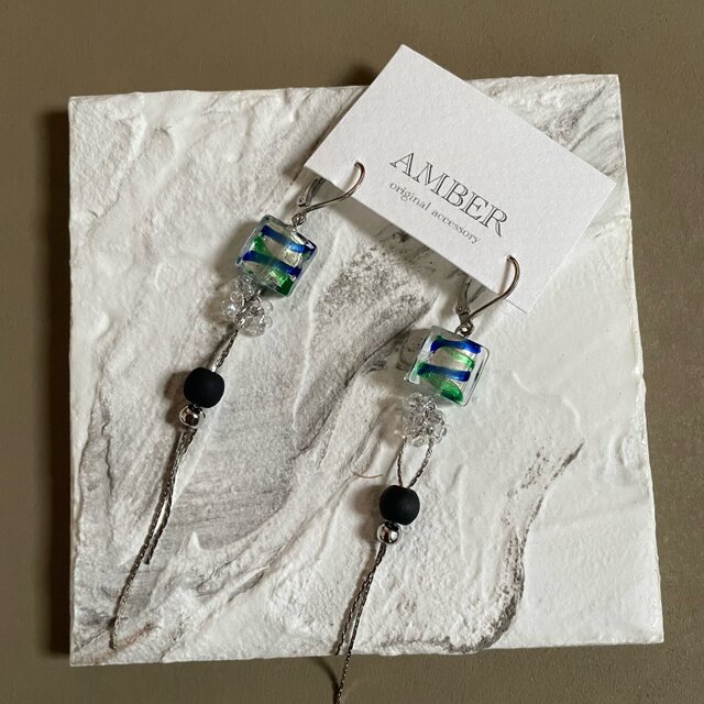 AMBERオリジナルアクセサリー/ベネチアンガラスビーズピアス | iichi 日々の暮らしを心地よくするハンドメイドやアンティークのマーケットプレイス