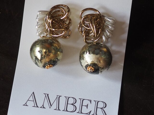 AMBERオリジナルアクセサリー/ベネチアンガラスビーズピアス | iichi 日々の暮らしを心地よくするハンドメイドやアンティークのマーケットプレイス