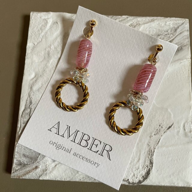 AMBERオリジナルアクセサリー/ベネチアンガラスビーズイヤリング | iichi 日々の暮らしを心地よくするハンドメイドやアンティークのマーケットプレイス
