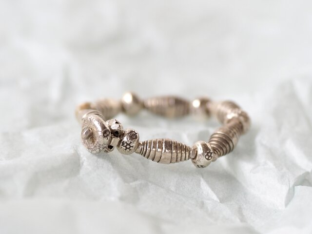 beads ring -silver950- | iichi 日々の暮らしを心地よくするハンドメイドやアンティークのマーケットプレイス