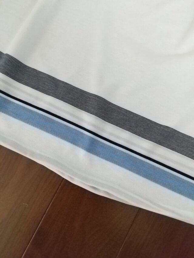 サマーセール！ホワイトボーダーコットンワンピース | iichi 日々の暮らしを心地よくするハンドメイドやアンティークのマーケットプレイス