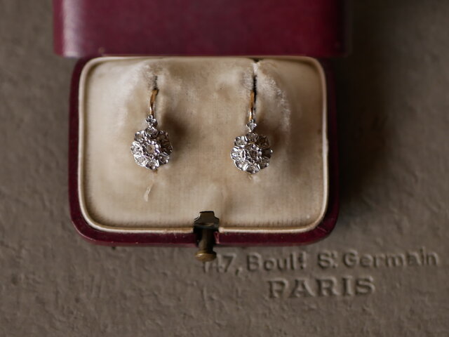 【保留・HOLD】 FE-10 クラスターピアス ドルムーズピアス 天然ダイアモンド フランスアンティーク | iichi 日々の暮らしを心地よくするハンドメイドやアンティークのマーケットプレイス