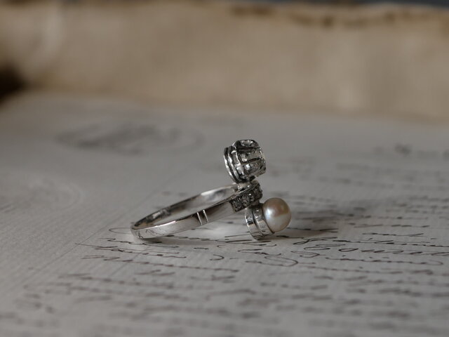 【FR-31】 アールデコ K18WG トワエモア 真珠＆ダイヤモンド アンティークリング | iichi 日々の暮らしを心地よくするハンドメイドやアンティークのマーケットプレイス