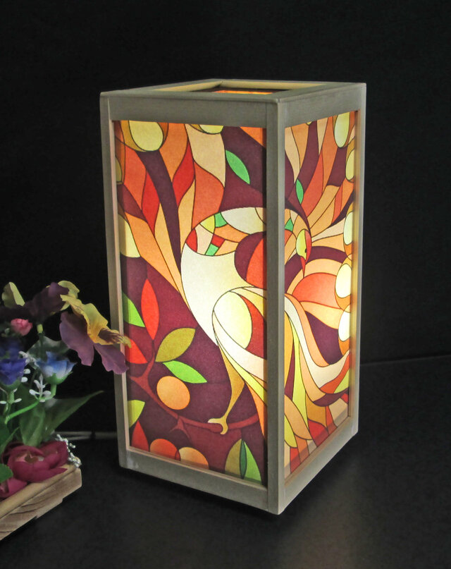 小さな灯火／桧枠造 華燭の宿り木／王鳥の翼 LED･厚紙張貼･軽量／GK-035 | iichi 日々の暮らしを心地よくするハンドメイドやアンティークのマーケットプレイス