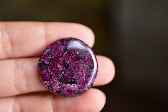 高貴なマーブル★丸玉★ユーディアライト ルース ★ カボション ud009 | iichi 日々の暮らしを心地よくするハンドメイドやアンティークのマーケットプレイス