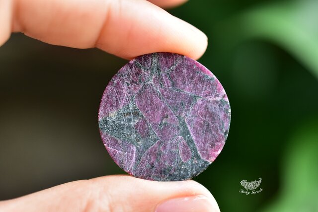 高貴なマーブル★丸玉★ユーディアライト ルース ★ カボション ud009 | iichi 日々の暮らしを心地よくするハンドメイドやアンティークのマーケットプレイス