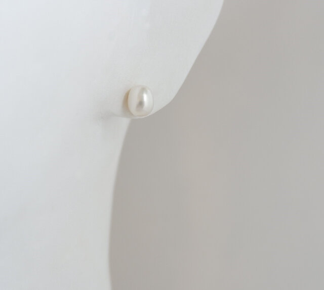 パールのピアス 14kgf | iichi 日々の暮らしを心地よくするハンドメイドやアンティークのマーケットプレイス