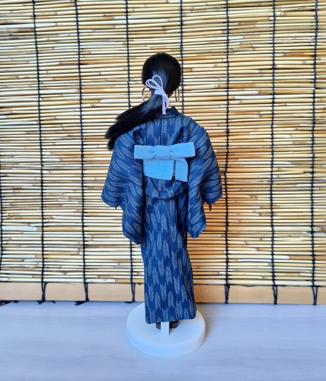 「矢羽連なる浴衣」28～30cmドール浴衣 | iichi 日々の暮らしを心地よくするハンドメイドやアンティークのマーケットプレイス