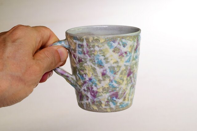 抽象デザイン的マグカップ iMw-014 | iichi 日々の暮らしを心地よくするハンドメイドやアンティークのマーケットプレイス