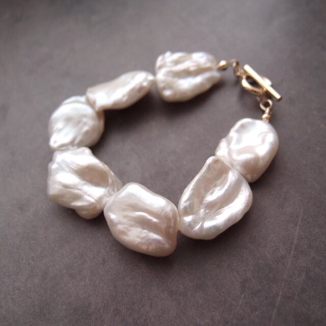 【GP】Biwa Pearl Bracelet／ビワパール ブレスレット | iichi 日々の暮らしを心地よくするハンドメイドやアンティークのマーケットプレイス