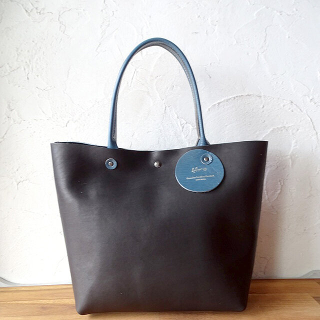 【期間限定】肉厚 柔らかい 自立 手持ち 男女兼用 天然革 ハンドメイド874 | iichi 日々の暮らしを心地よくするハンドメイドやアンティークのマーケットプレイス