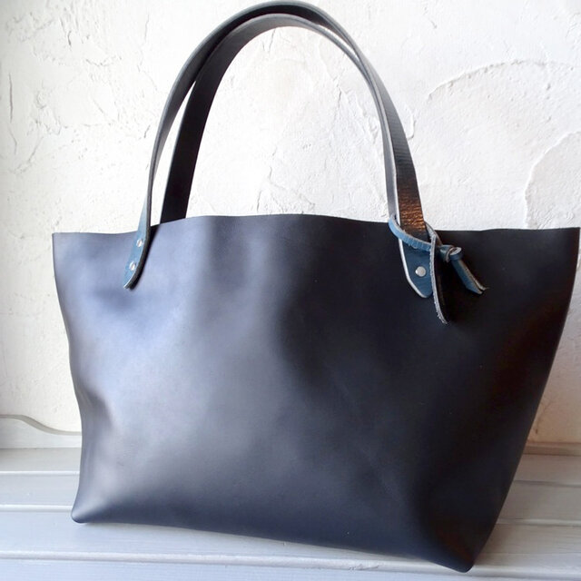 【期間限定】しんなり インポート革 大口 Wポケ 天然革 兼用 ハンドメイド8253 | iichi 日々の暮らしを心地よくするハンドメイドやアンティークのマーケットプレイス